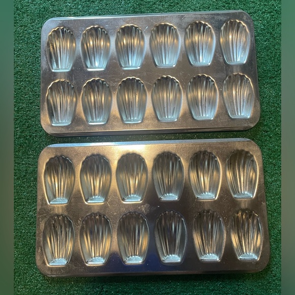 Vintage | Kitchen | Vintage Half Shell Mold Baking Sheets Lot Of 2 ...